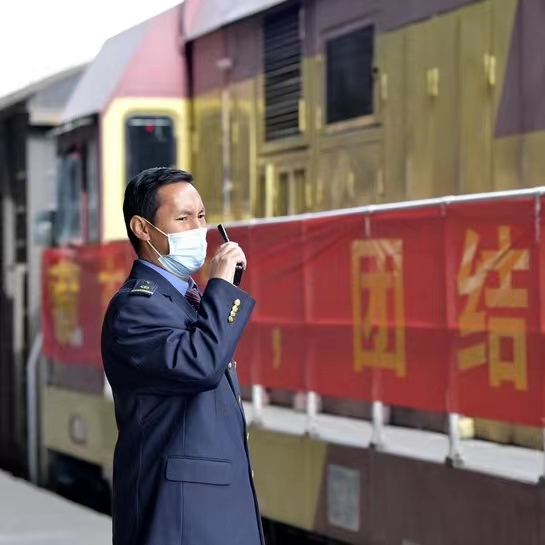 Live: China holds press conference on ensuring smooth logistics - CGTN