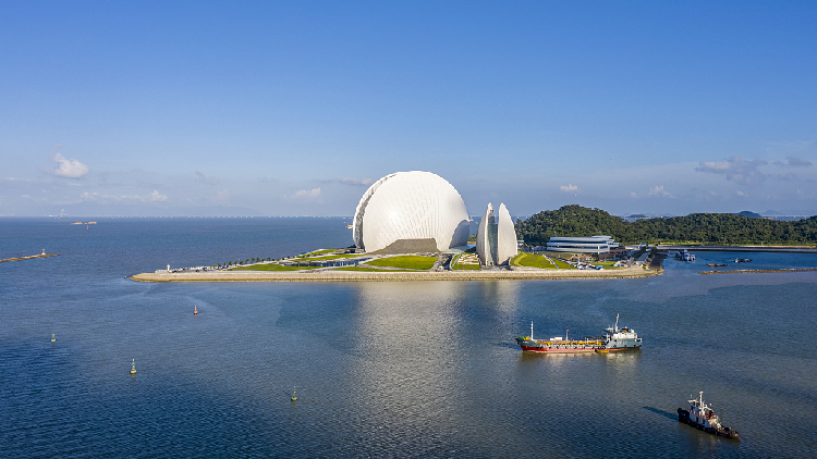 Live: A theater shaped like a seashell in S China's Zhuhai - CGTN
