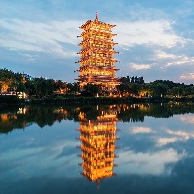 Live: Chang'an Tower, a landmark in the ancient city of Xi'an - CGTN