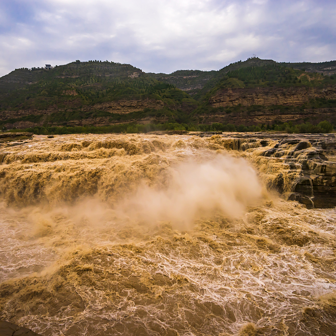 Live: Spectacular view of Hukou Waterfall on the Yellow River – Ep. 9 ...