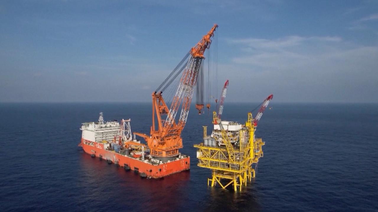 China's Haiji-1 deepwater jacket project completes testing - CGTN