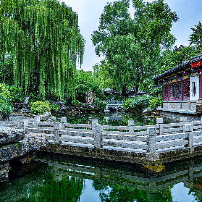 Live: Summer escape – a glance at the refreshing Baotu Spring - CGTN