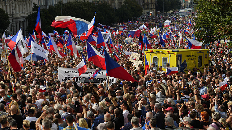 What was behind the massive demonstration in Prague? - CGTN
