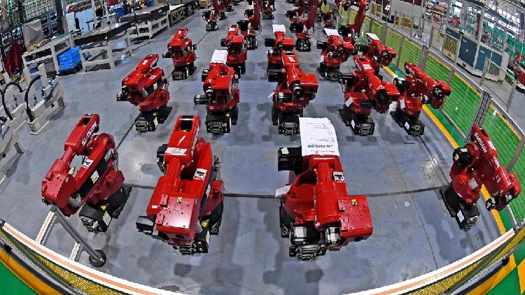 Manufactures in northeast China widen robotic adoption amid pandemic - CGTN