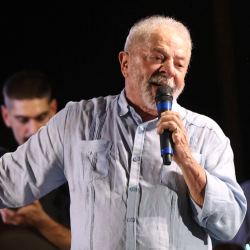 Spotlight: Can leftist Lula make a comeback? - CGTN