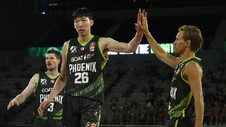Chinese center Zhou Qi rejoins NBL's South East Melbourne Phoenix - CGTN