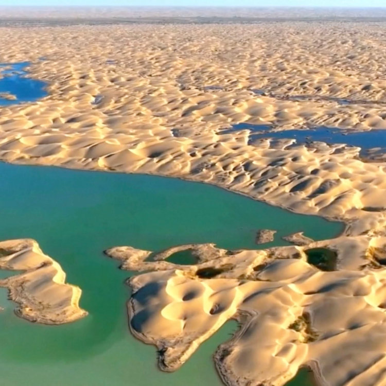 Lakes appear in Taklimakan Desert: Will it become an oasis? - CGTN