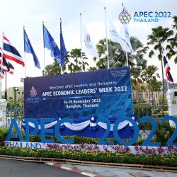 Live: President Xi attends session 2 of APEC Summit - CGTN