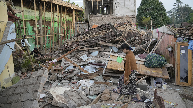 Death toll from Indonesia's earthquake rises to 268: authorities - CGTN