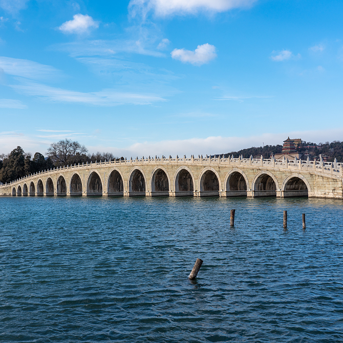 Live: The beauty of the 17-arch bridge lighting up at sunset – Ep. 2 - CGTN