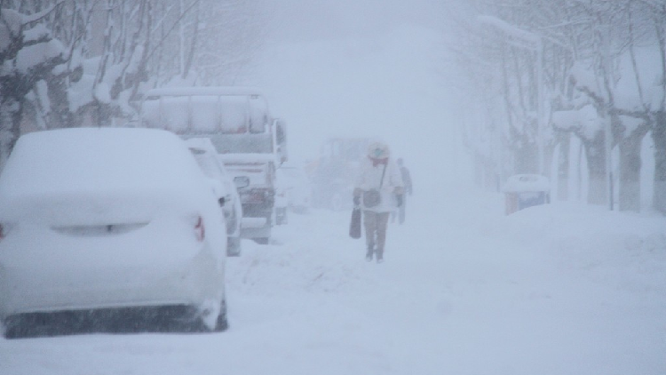 Heavy snowfall in Weihai, Shandong Province - CGTN