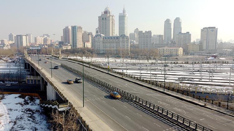 Live: Views of Harbin's traffic hub, Jihong Bridge - CGTN