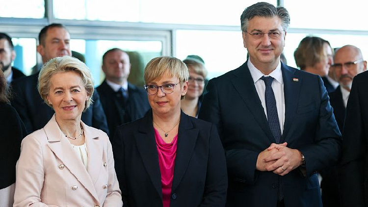 Croatia officially joins euro, Schengen area - CGTN