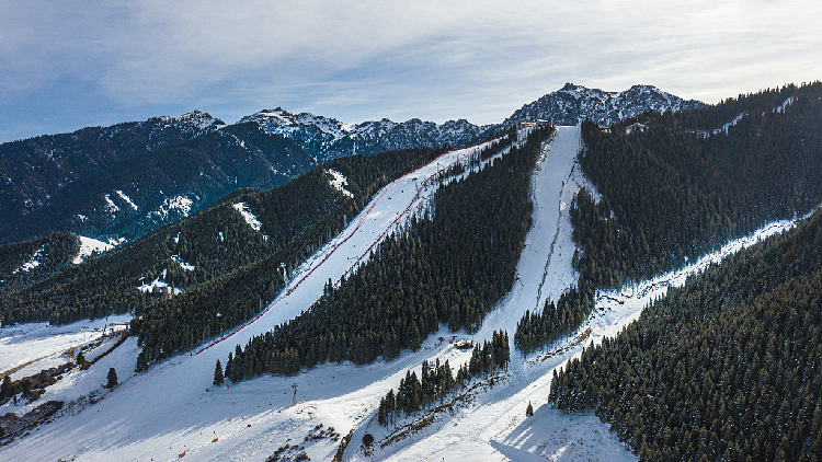 Live: Skiing in a wonderful fairyland in China's Xinjiang - CGTN