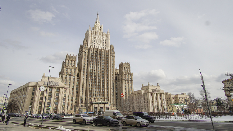 UK sending tanks to Ukraine to 'protract conflict': Russian embassy - CGTN