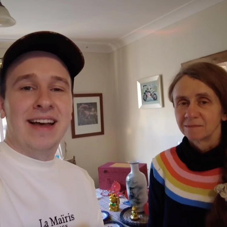 'True China': UK vlogger: Celebrating Chinese New Year in the UK - CGTN