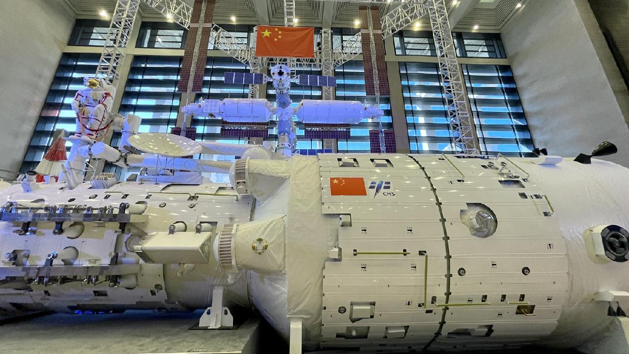 Live: Grand exhibition marks 30 years of China Manned Space Program - CGTN