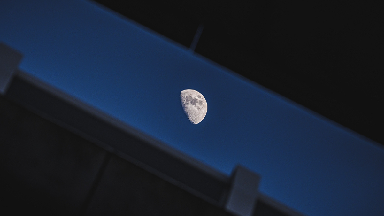 What time is it on the moon? Europe pushing for lunar time zone - CGTN