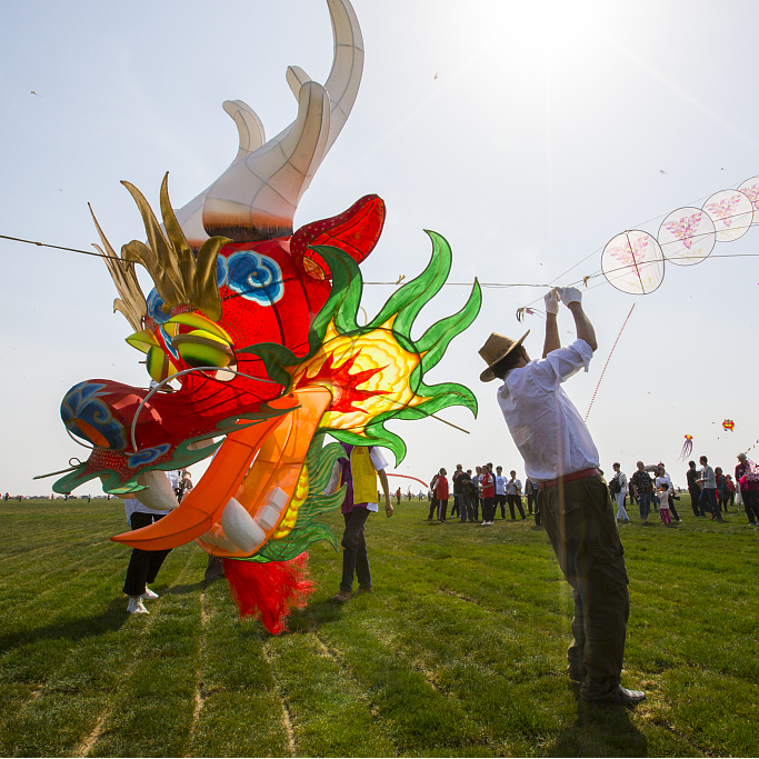 Live: Experience creative kite flying in China's 'Kite Capital' - CGTN