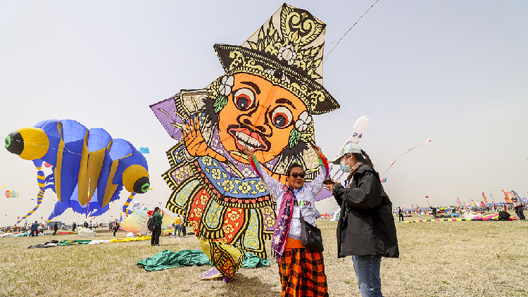 40th Weifang International Kite Festival takes to the skies - CGTN