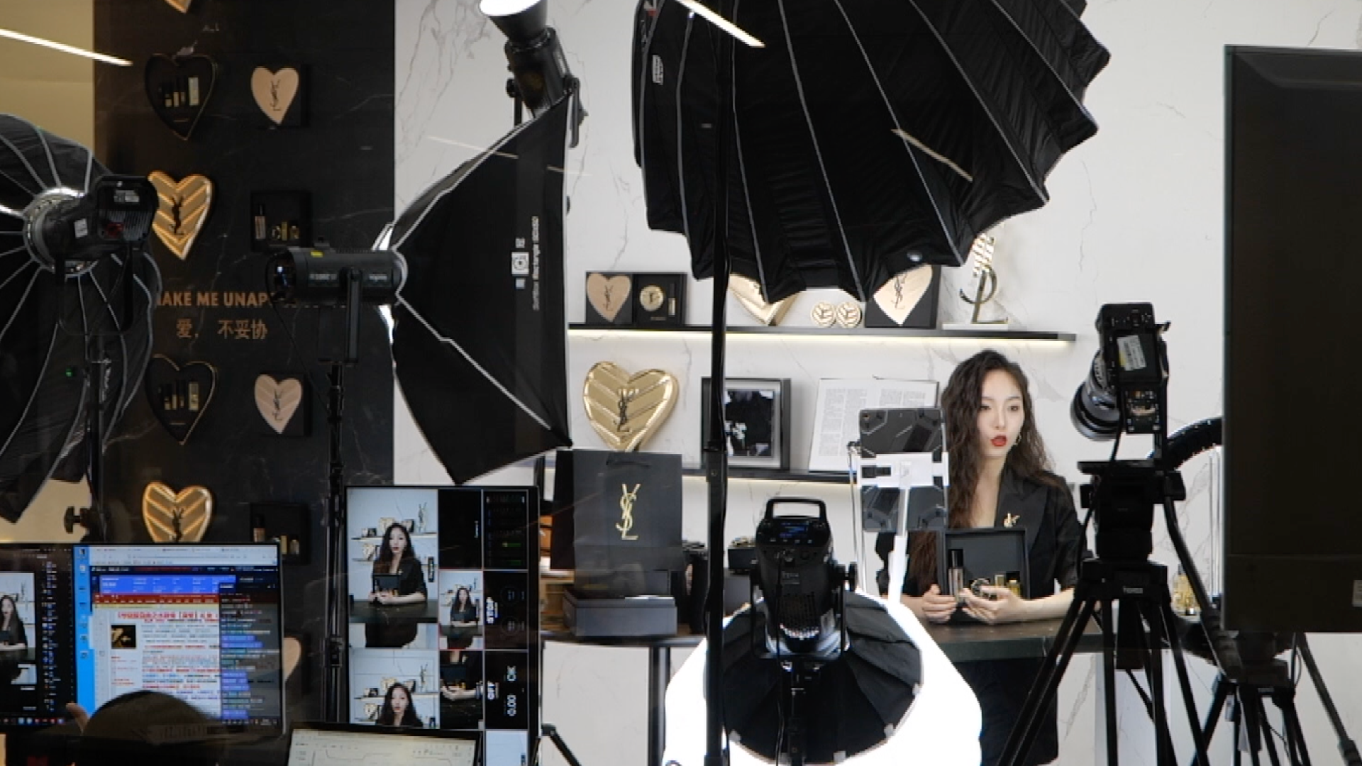 BizFocus: China's luxury sales recover steadily in 2023 - CGTN