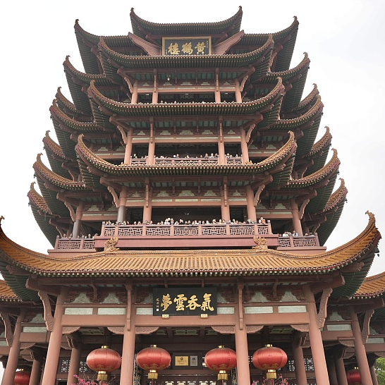 Live: Vibrant Yellow Crane Tower with crowds of tourists - CGTN