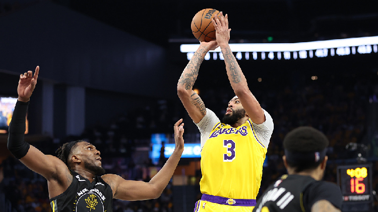 NBA highlights on May 2: Lakers win with paint, defensive dominance - CGTN