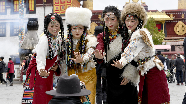 Explore Lhasa in its best travel season - CGTN