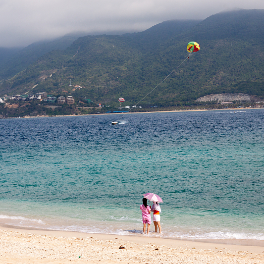 Live: View of Fenjiezhou Island in south China's Hainan Province - CGTN