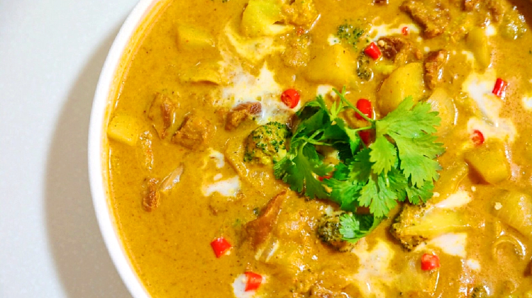 Unique flavor of curry beef brisket in Hainan - CGTN