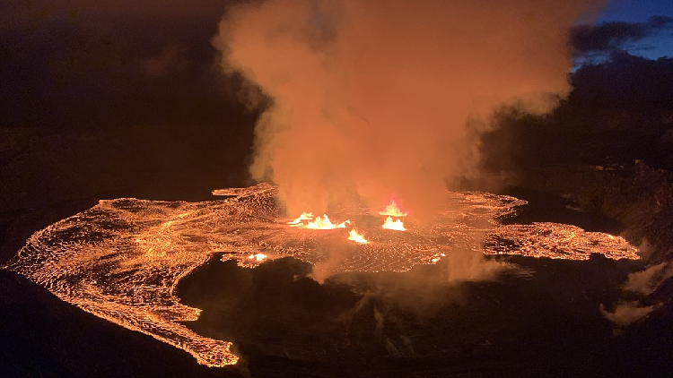 Live: Kilauea volcano on Hawaii's Big Island continues to spew lava - CGTN