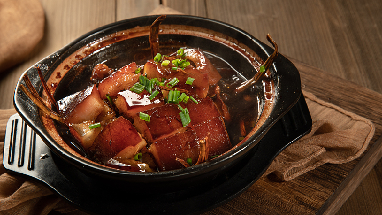 Hangzhou's famous Dongpo Pork dish ready to whet appetites - CGTN