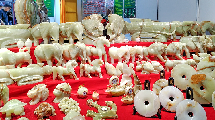 Palestinian handicrafts exhibited at Shenzhen cultural industry fair - CGTN