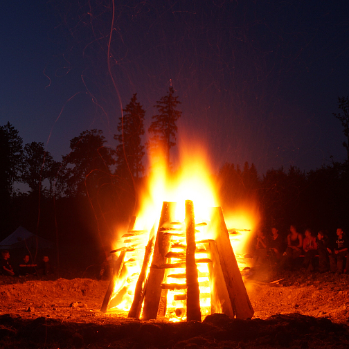 Live: Bonfire party in Xizang's Tashi Qudeng - CGTN