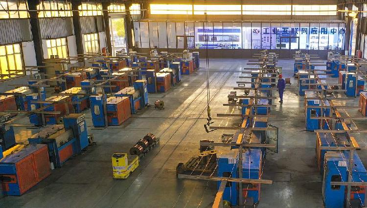 China to facilitate over 3,000 firms to build 5G factories - CGTN