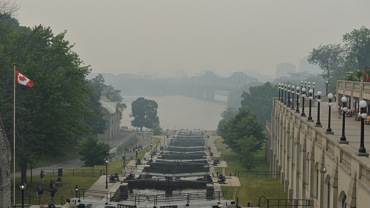 Ottawa air quality rising to 'very high risk' again due to forest fire ...
