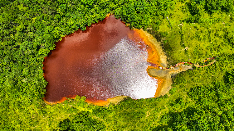 A rare and peculiar sight atop Baire in Guizhou - CGTN