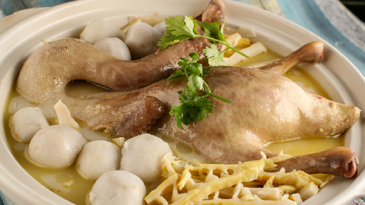Stewed duck soup with bamboo-shoot tips - CGTN