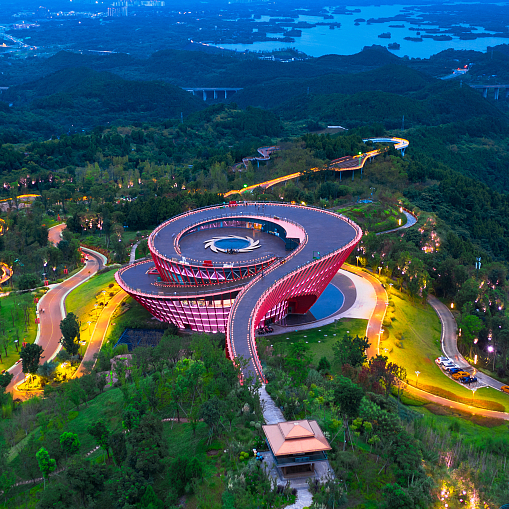 Live: Enjoy nature at Chengdu's Longquan Mountain Urban Forest Park - CGTN