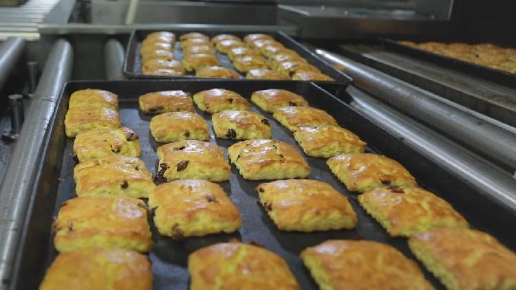 It's sweet! It's tasty! It's a mooncake factory! - CGTN