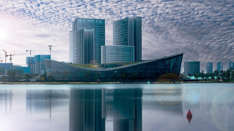 Live: View of Dongan Lake Sports Park - CGTN