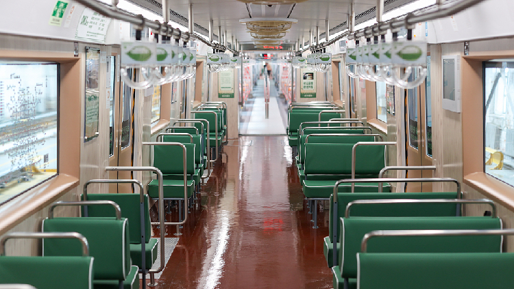 Losing track of time: 'Time-travel Train' rolls out on Beijing Subway ...