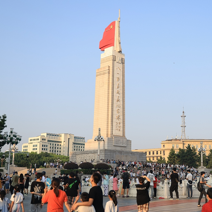 Live: Take a look at Nanchang's Bayi Square in east China's Jiangxi - CGTN
