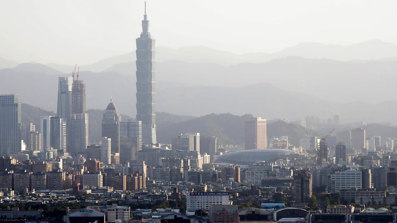 The U.S. reneges on its commitment to Taiwan question - CGTN