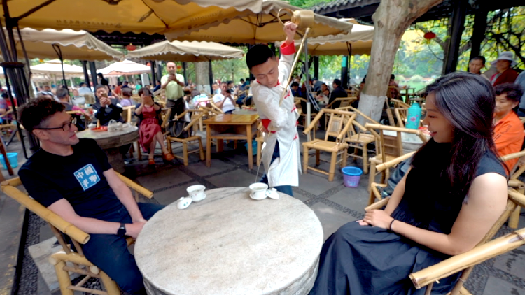 Laid-back Chengdu: Sipping tea in a century-old teahouse, Part 1 - CGTN