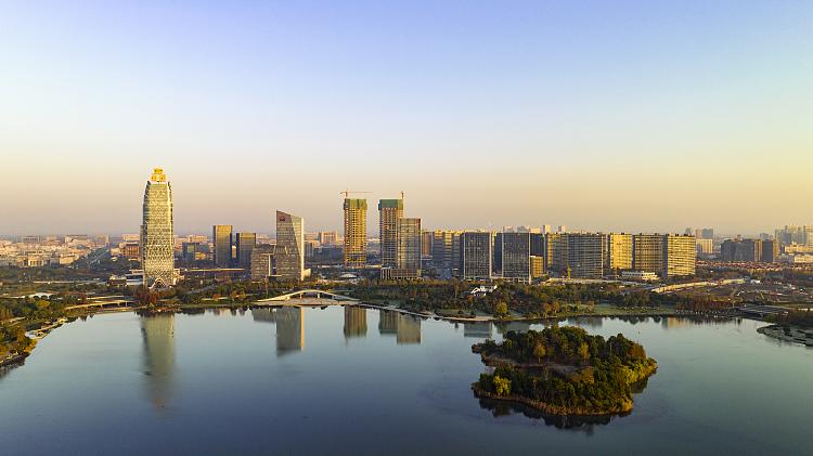 Live: Fenghuang Lake in east China's Zhejiang Province - CGTN