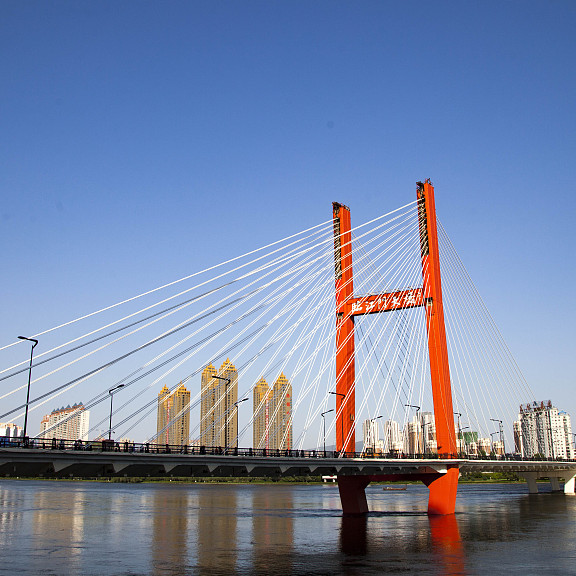 Live: Glorious view of Linjiangmen Bridge in Jilin City, NE China - CGTN