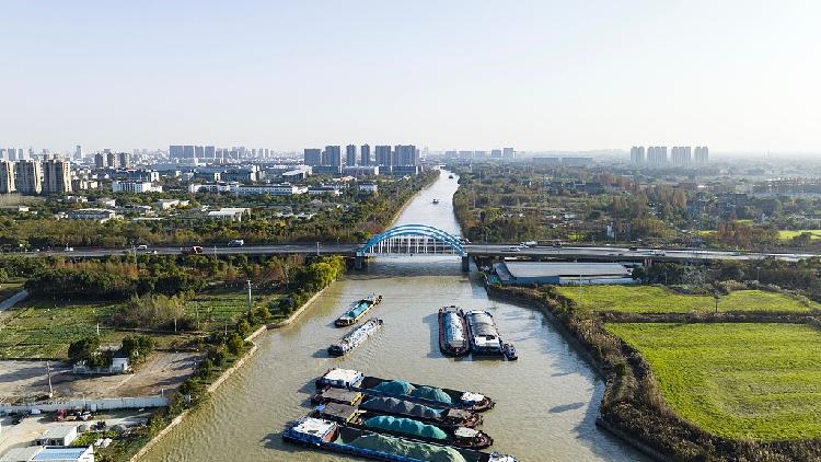 Live: A bird's-eye view of Jinghang Grand Canal - CGTN