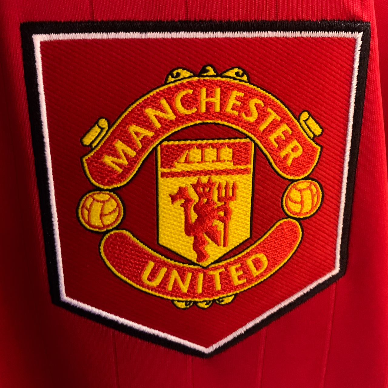 Manchester United's evaluation drops by a record 500+million pounds - CGTN