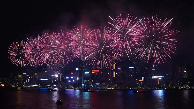Live: Hong Kong's National Day Fireworks Display lights up the sky - CGTN